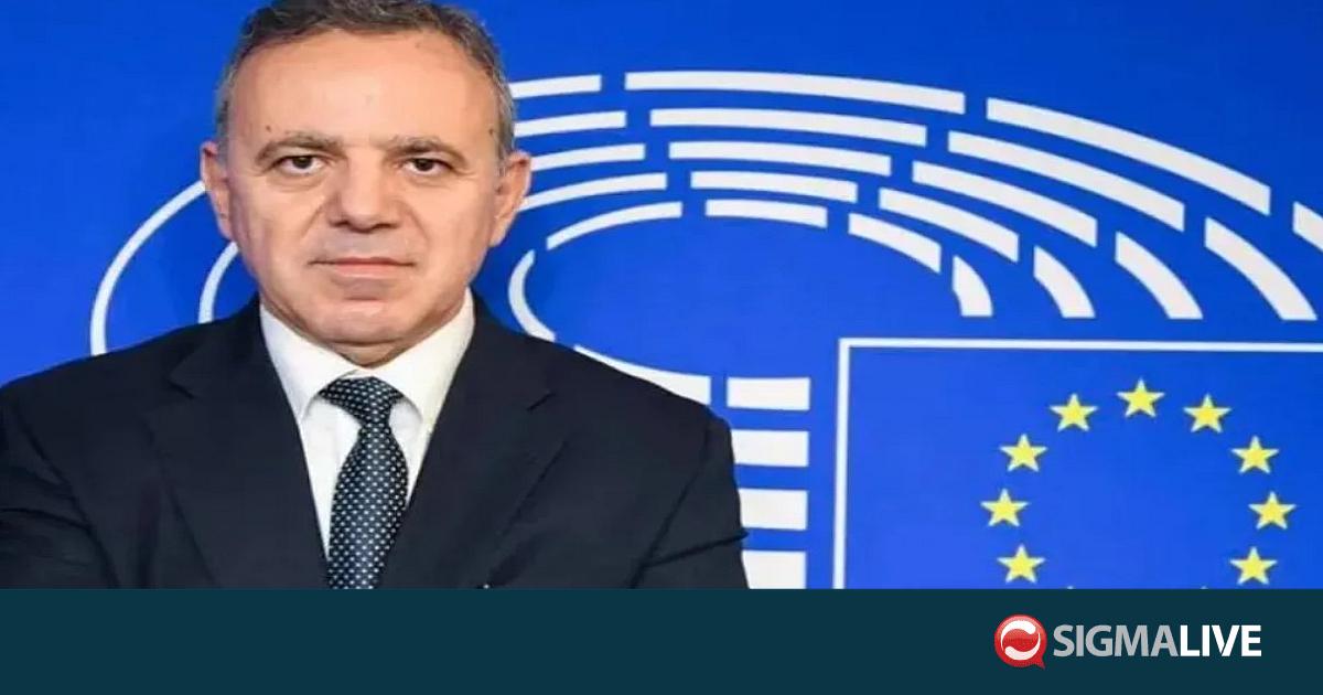 Ο μαϊμουδισμός των ευρωλάγνων και η ψήφος στα 17 - Sigmalive