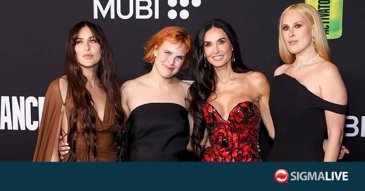 H Rumer Willis κοιμάται με την κόρη της, κάνει μπάνιο ακόμα με τις αδερφές της - Sigmalive