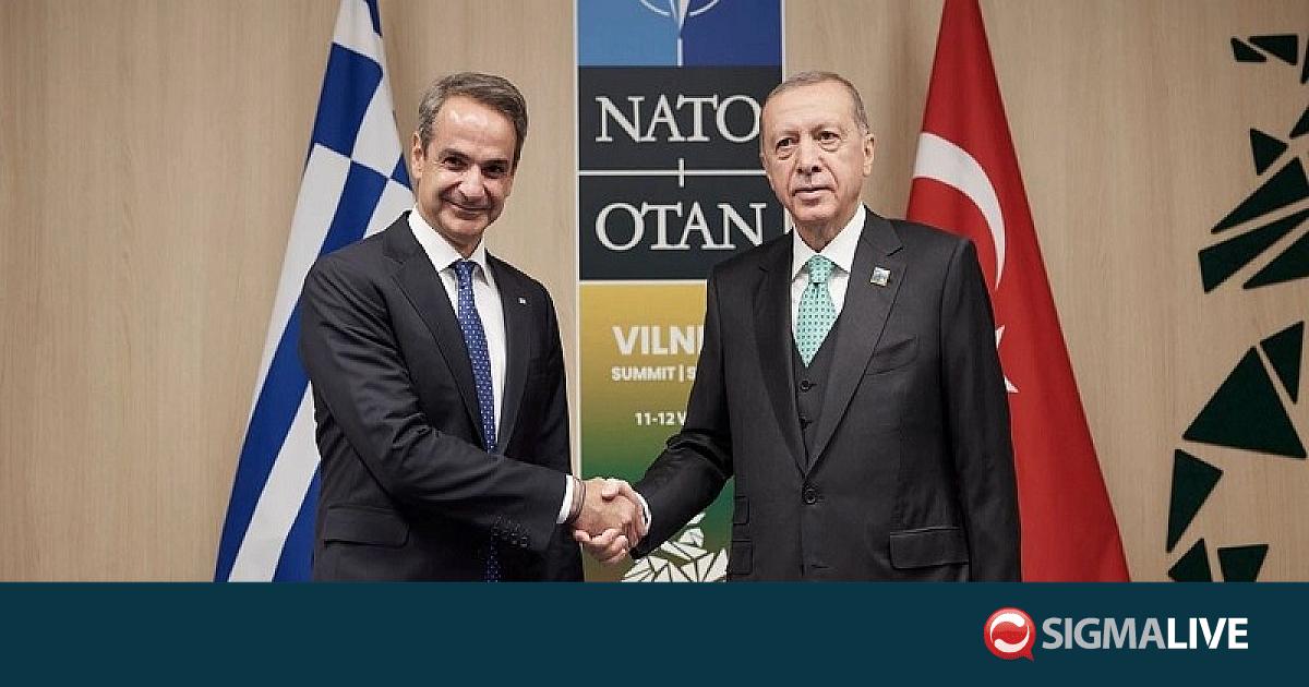 Σύντομη συνομιλία Μητσοτάκη με Ερντογάν στη Χάγη - Sigmalive