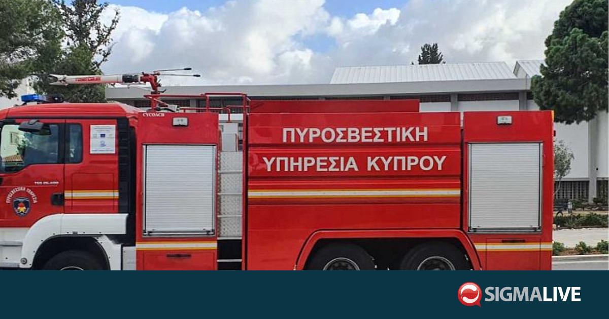 Πυρκαγιά στη Λευκωσία: Κάηκαν τρία οχήματα – Επεκτάθηκε σε γραφεία εταιρείας - Sigmalive