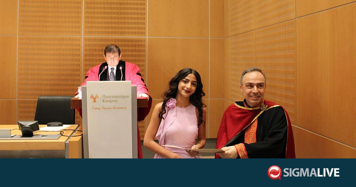 Βράβευση Αντριάνας Παντελή με Βραβείο SigmaLive εις μνήμην Άντη Χατζήκωστή - Sigmalive