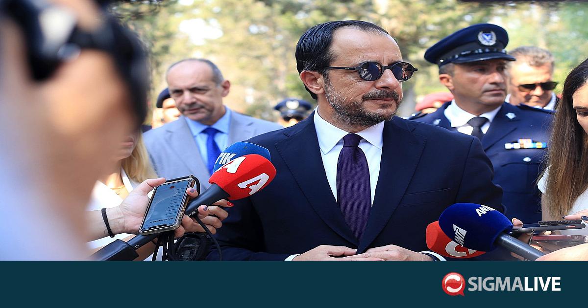 ΠτΔ στο μνημόσυνο πεσόντων πραξικοπήματος: Απαραίτητη η εσωτερική ενότητα - Sigmalive