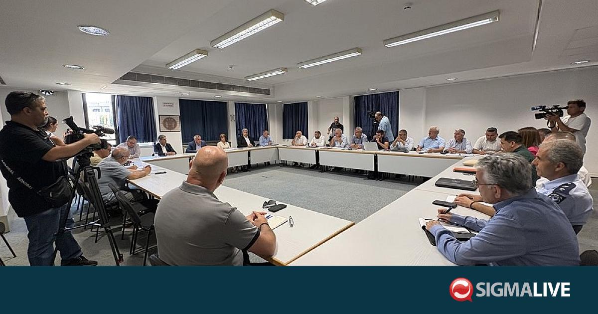 Αναβάλλεται η πανσυνδικαλιστική σύσκεψη για ΑΤΑ λόγω κατάστασης με πυρκαγιά - Sigmalive