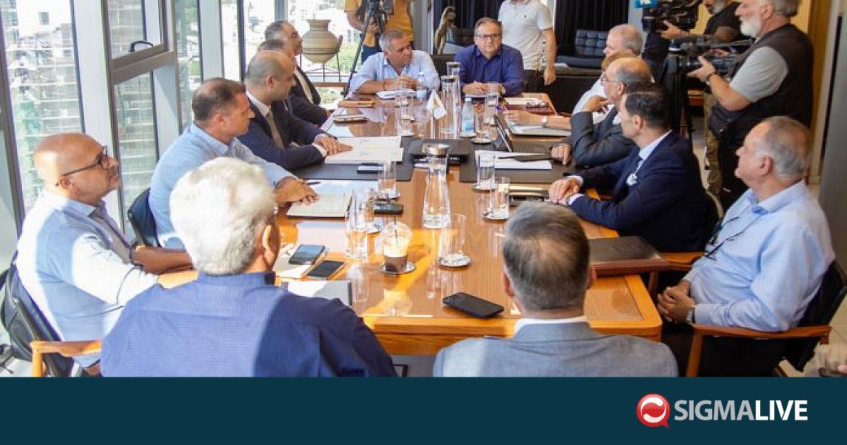 Βάση για διάλογο η πλήρης αποκατάσταση ΑΤΑ, λένε ΣΕΚ και ΠΕΟ - Sigmalive