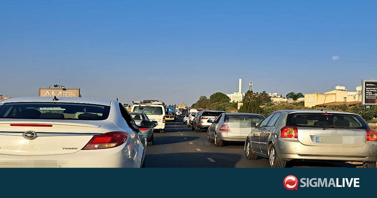 Κυκλοφοριακό «έμφραγμα»: Σημειωτόν τα οχήματα σε δρόμους της Λευκωσίας (pics) - Sigmalive