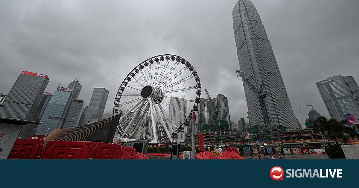 Το Χονγκ Κoνγκ παραλύει ενόψει του ισχυρότερου τυφώνα του έτους - Sigmalive