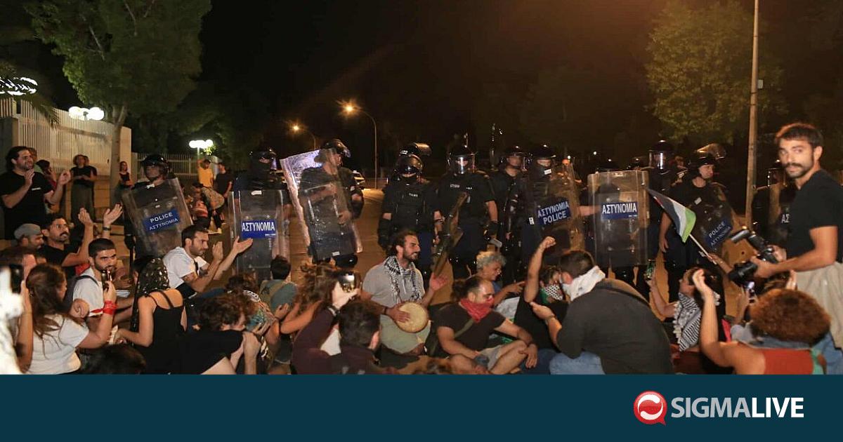 Επεισόδια έξω από ΥΠΕΞ:Έρευνα για ποινικά και πειθαρχικά αδικήματα ...