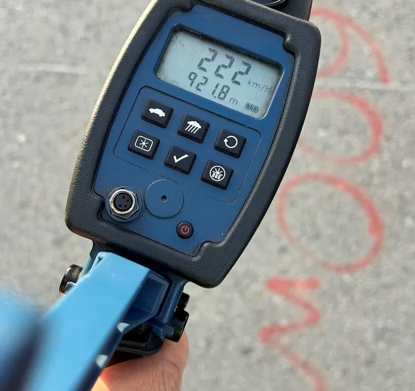 «Απογειώθηκε» με 222 χλμ. στον αυτοκινητόδρομο - Σύλληψη 40χρονου - Sigmalive