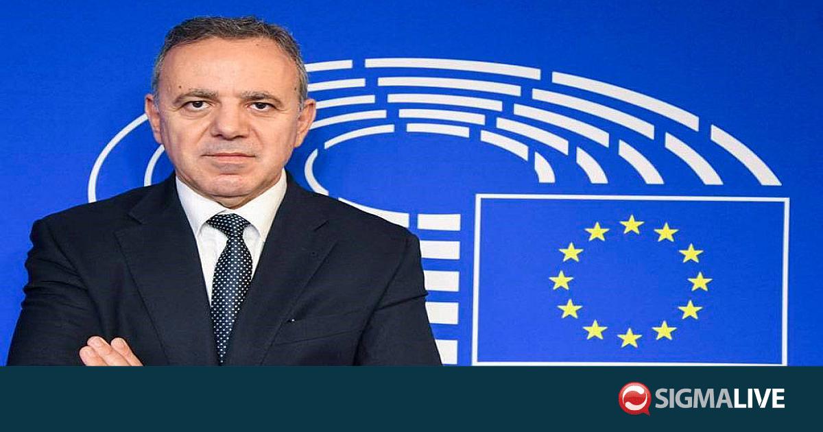 Η λιτανεία στον Πενταδάκτυλο και τα δάκρυα του παπα-Λουκά - Sigmalive