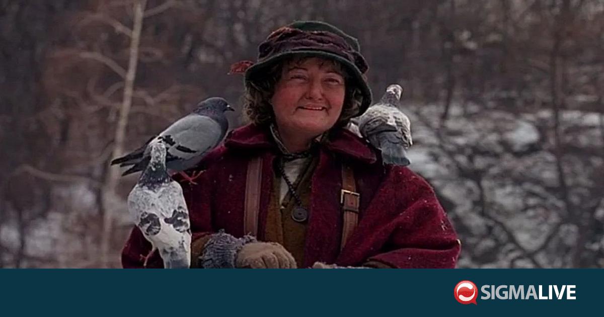 Home alone: Η τραγική ιστορία της «κυρίας με τα περιστέρια» - Sigmalive