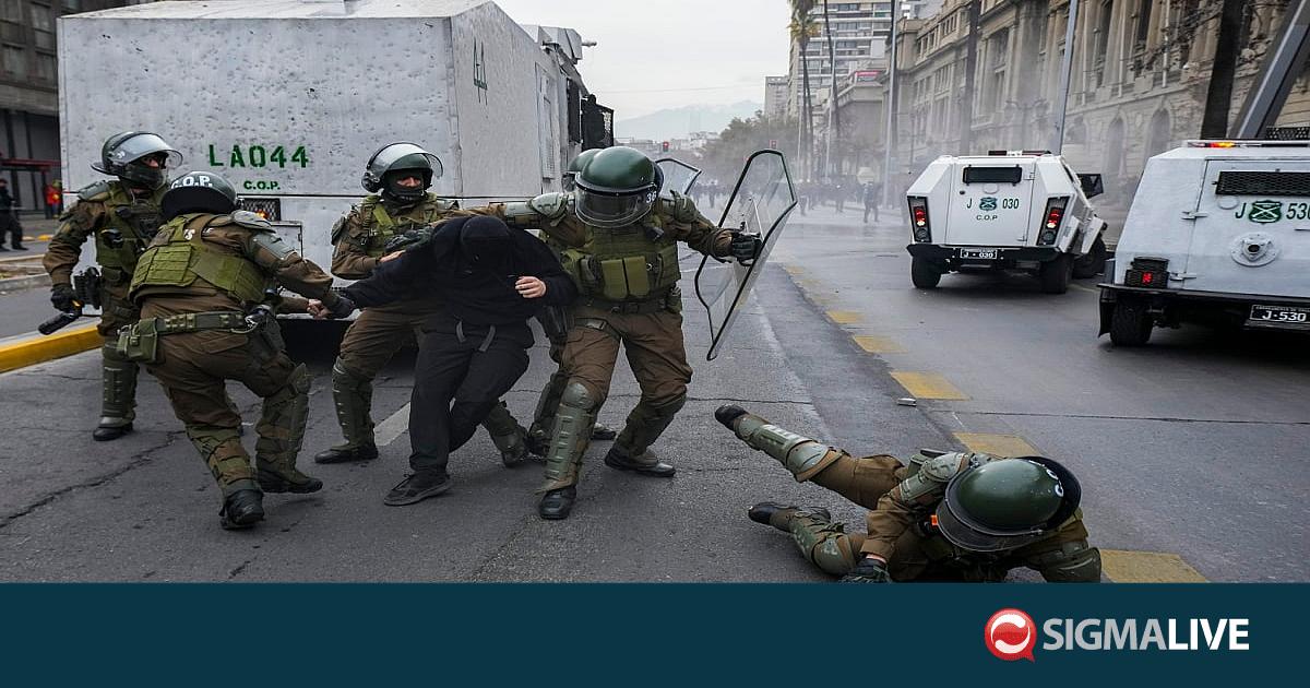 Χιλή: Συγκρούσεις φοιτητών με αρχές στο περιθώριο διαδήλωσης κατά ...