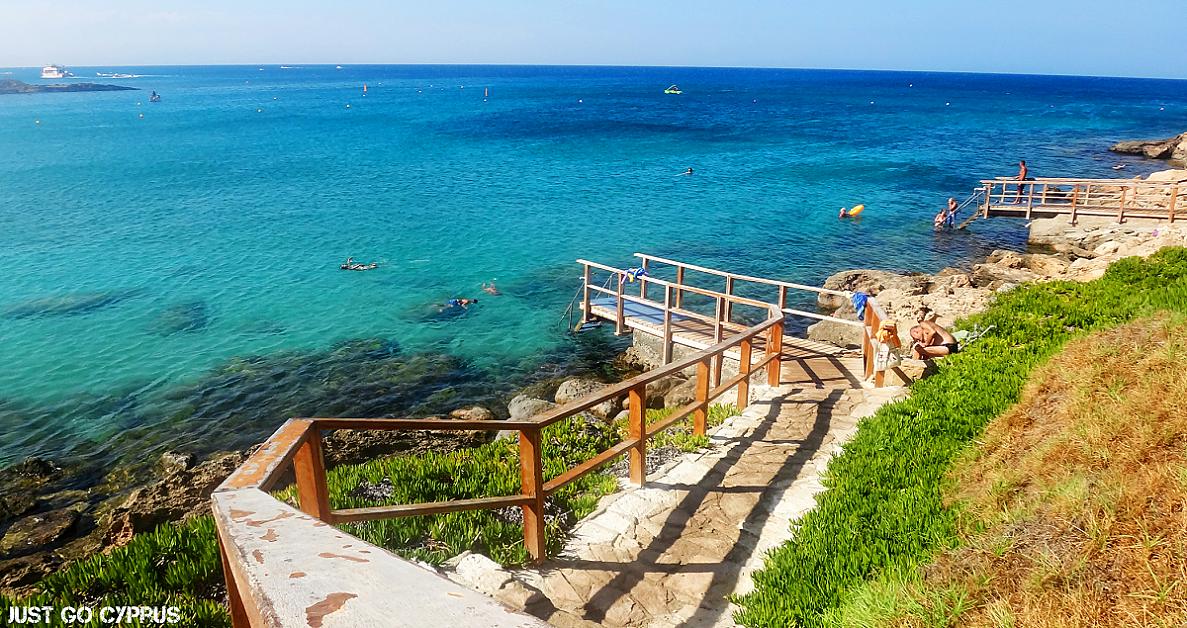 Fig Tree, Makronissos & Κόννος στις Top 25 παραλίες - Sigmalive