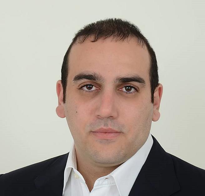Βιογραφικό υποψηφίου δημάρχου Αγίας Νάπας Γιάννη Καρούσου - Sigmalive