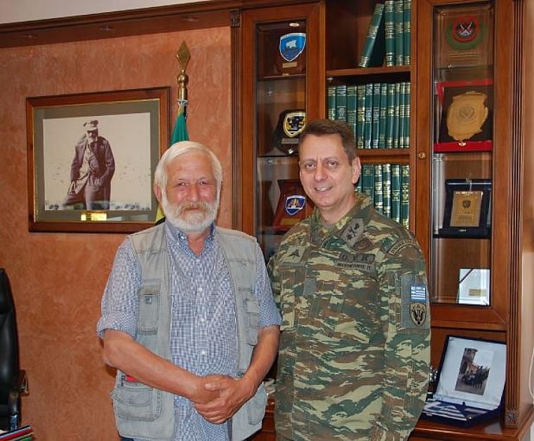 Στην 13η ΔΕΕ το βαρύτιμο όνομα και η σημαία του ΙΕΡΟΥ ΛΟΧΟΥ - Sigmalive
