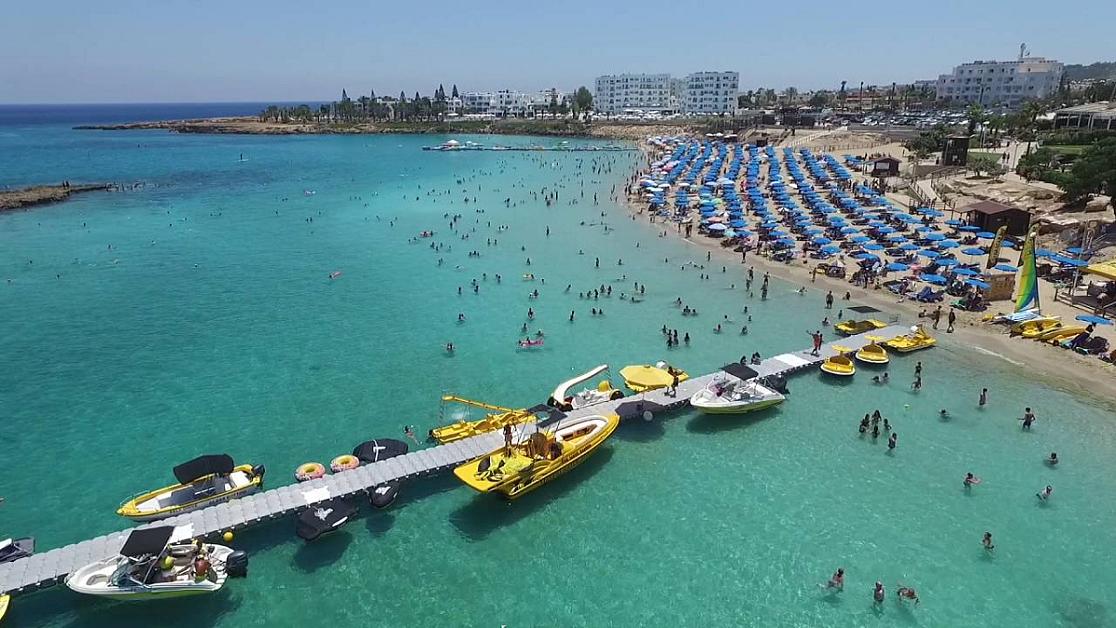 Άνδρας κινδύνευσε από πνιγμό στην παραλία του Fig Tree - Sigmalive