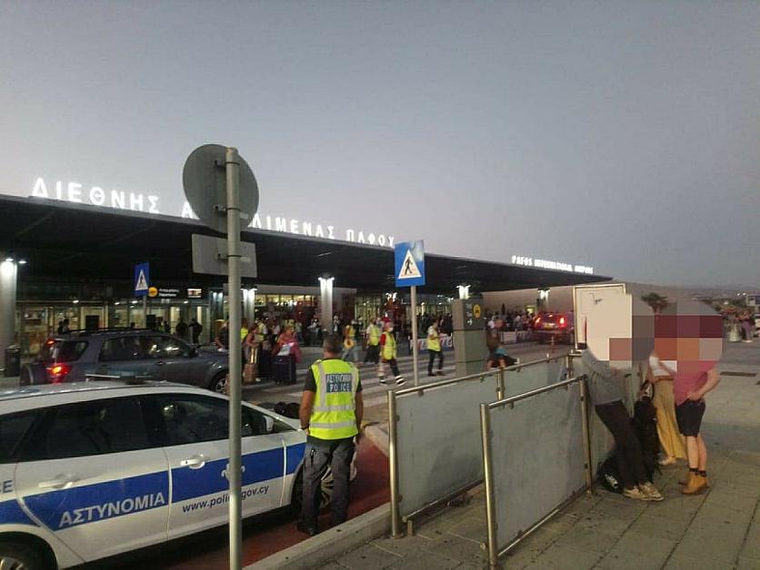 Ένα λάπτοπ προκάλεσε αναστάτωση στο αεροδρόμιο Πάφου (ΦΩΤΟ) - Sigmalive
