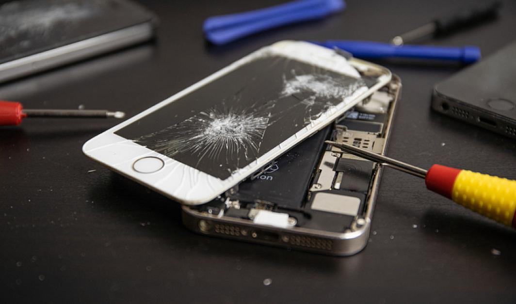 Apple: Πουλά εξαρτήματα για να επισκευάσετε το iPhone στο σπίτι - Sigmalive
