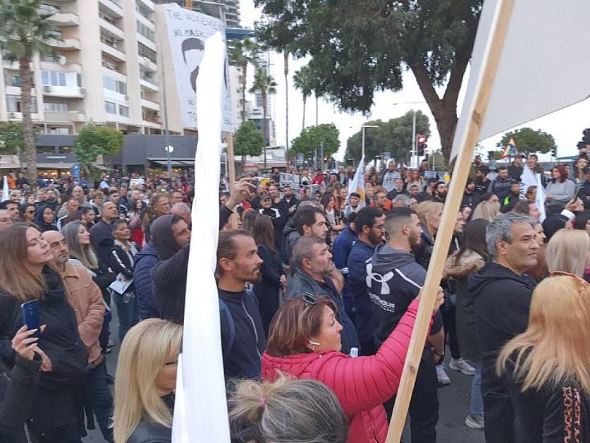 Νέα μεγάλη διαμαρτυρία στη Λεμεσό κατά των μέτρων (ΦΩΤΟ&ΒΙΝΤΕΟ) - Sigmalive
