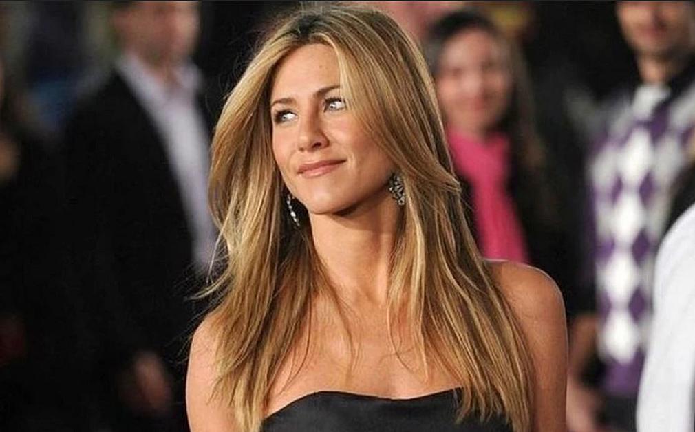 Jennifer Aniston: Οι φωτογραφίες από τις διακοπές της που έγιναν viral - Sigmalive