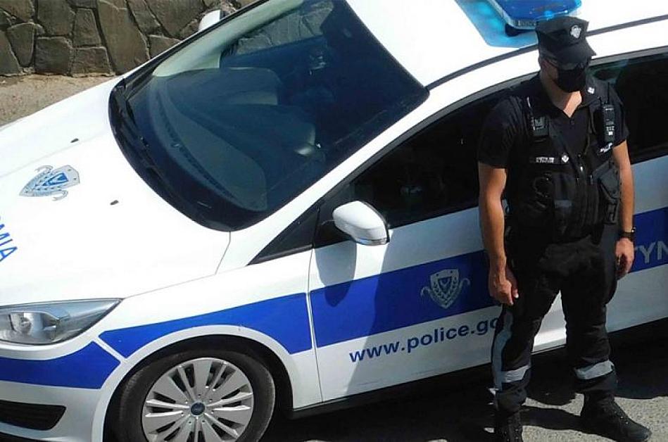 Χειροπέδες και σε τρίτο άτομο για τις κλοπές οχημάτων στη Λεμεσό - Sigmalive