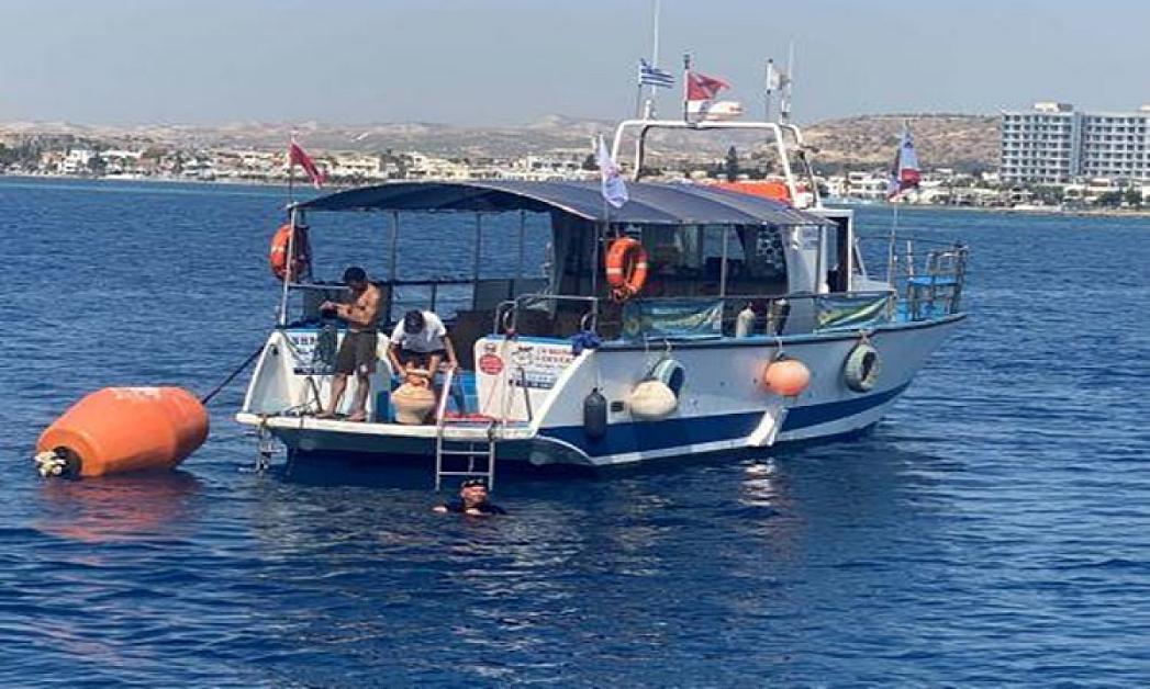 Συνολικά 60 αμφορείς ποντίστηκαν στη θαλάσσια προστατευόμενη περιοχή Λάρνακας - Sigmalive