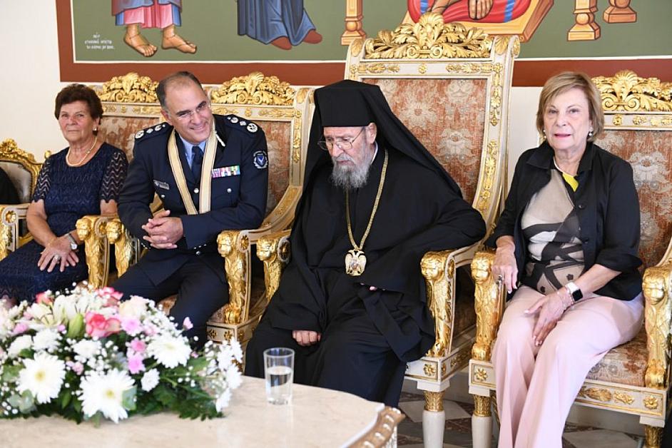 Υπέρτατη τιμητική διάκριση στην Αστυνομία από την Εκκλησία της Κύπρου ...