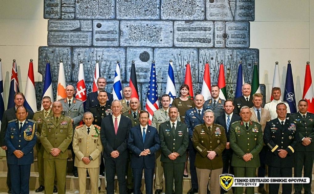 Ο Αρχηγός της ΕΦ στο Διεθνές Συνέδριο Αρχηγών Ενόπλων Δυνάμεων στο ...