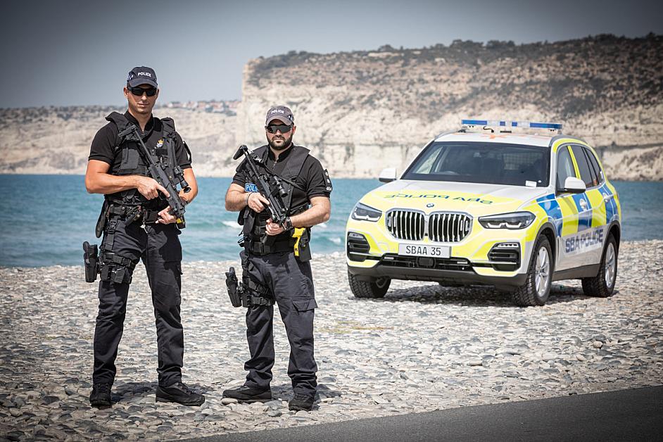 ΦΩΤΟ: Αυτόν αναζητούν οι Βρετανικές Βάσεις για κλοπή στην περιοχή Lady's Mile - Sigmalive