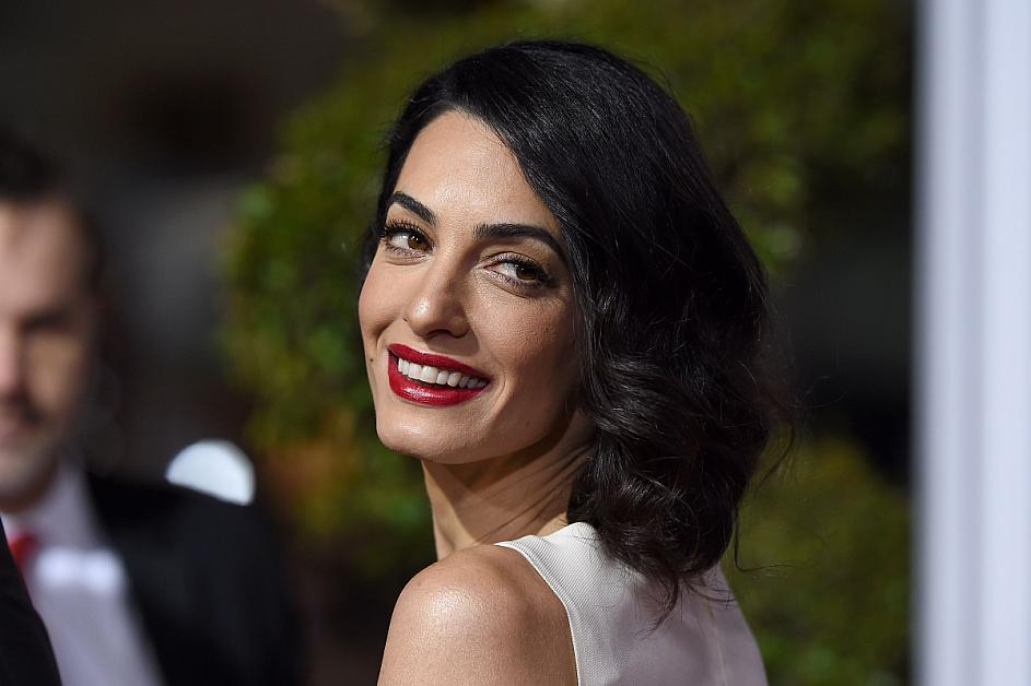 Amal Clooney: O Έλληνας hair stylist που επιμελήθηκε το look της (ΦΩΤΟ) - Sigmalive