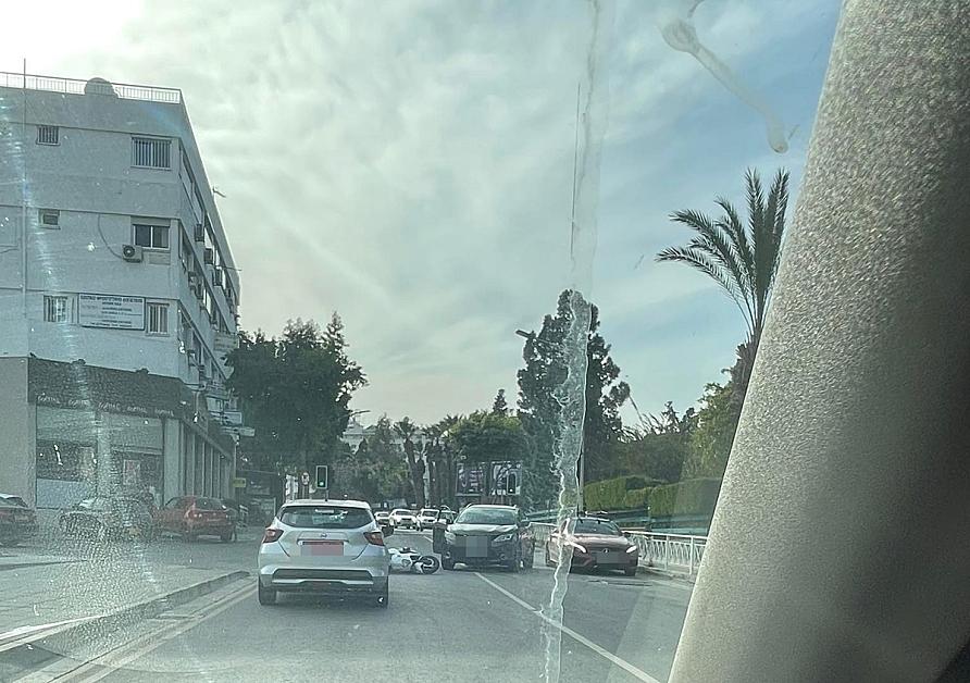 Τροχαίο με μοτοσικλετιστή στη Λάρνακα- Εικόνες από το σημείο - Sigmalive