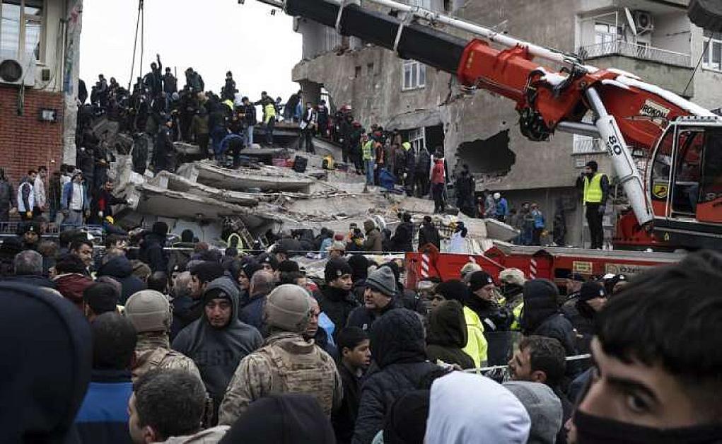 Σχεδόν 400 σεισμοπαθείς από Τουρκία νοσηλεύονται σε νοσοκομεία στα κατεχόμενα - Sigmalive