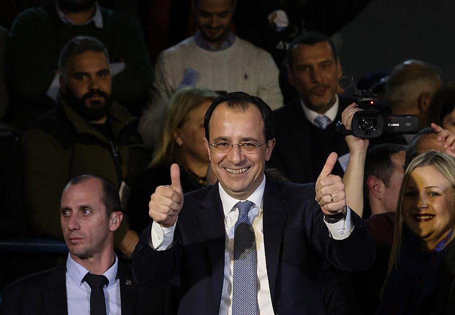 Ρόκαρε… δυνατά – δυνατά ο Χριστοδουλίδης (ΒΙΝΤΕΟ) - Sigmalive