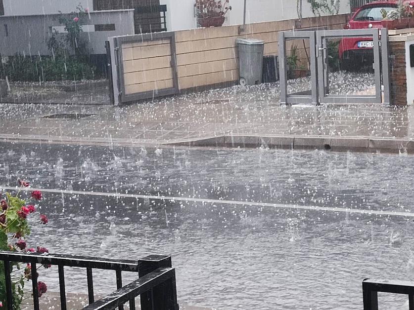 Βροχές, καταιγίδες και χαλάζι – Δείτε την πρόγνωση του καιρού - Sigmalive