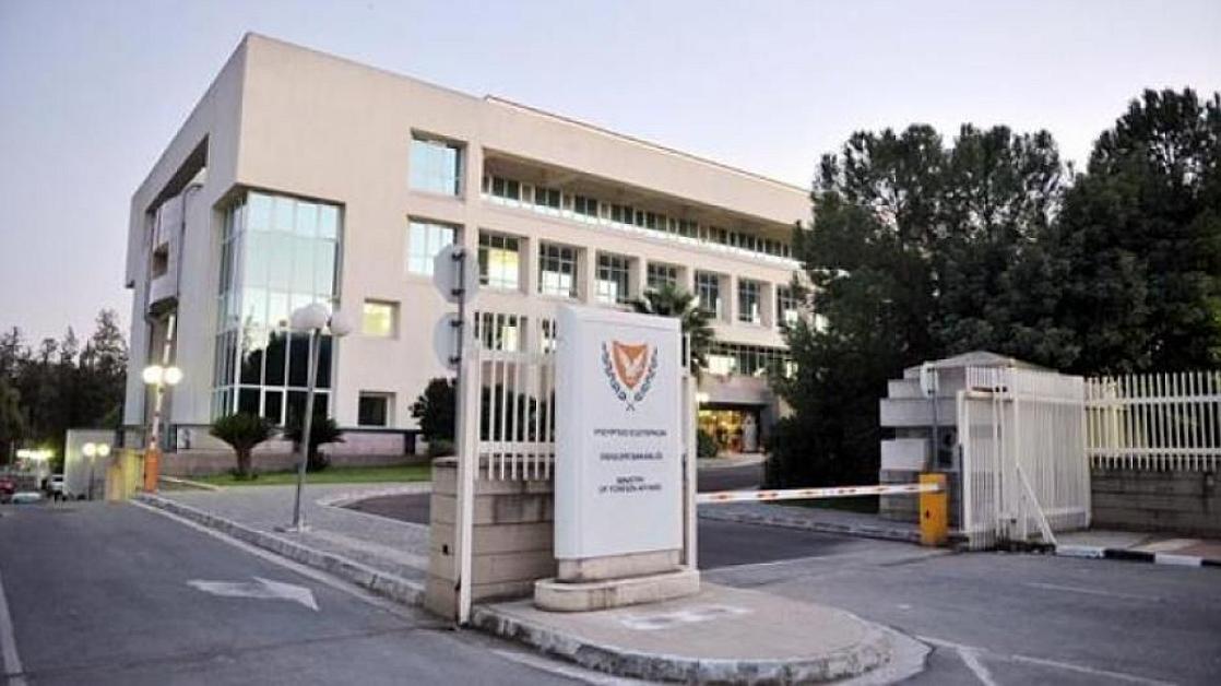 ΕY για 19χρονη: Η παρανομία δεν αίρεται λόγω ακύρωσης απόφασης του Υπουργικού - Sigmalive