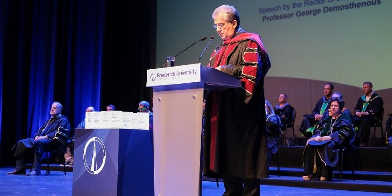 Τελετή Βράβευσης πρωτευσάντων αποφοίτων του Πανεπιστημίου Frederick - Sigmalive