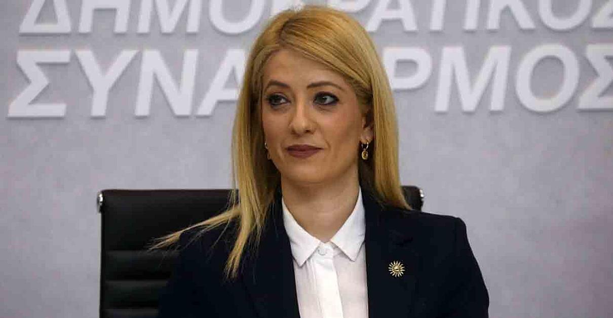 Πρώτη σε δημοτικότητα η Αννίτα Δημητρίου - Sigmalive