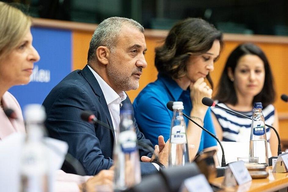 Φουρλάς: Έγκαιρη πρόσβαση σε καινοτόμα φάρμακα και θεραπείες για καταπολέμηση - Sigmalive