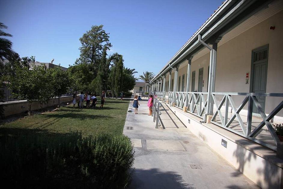 Στο Πολυδύναμο Κέντρο Λευκωσίας τα έσοδα €1.995 από το 13ο «Full Moon Party» - Sigmalive