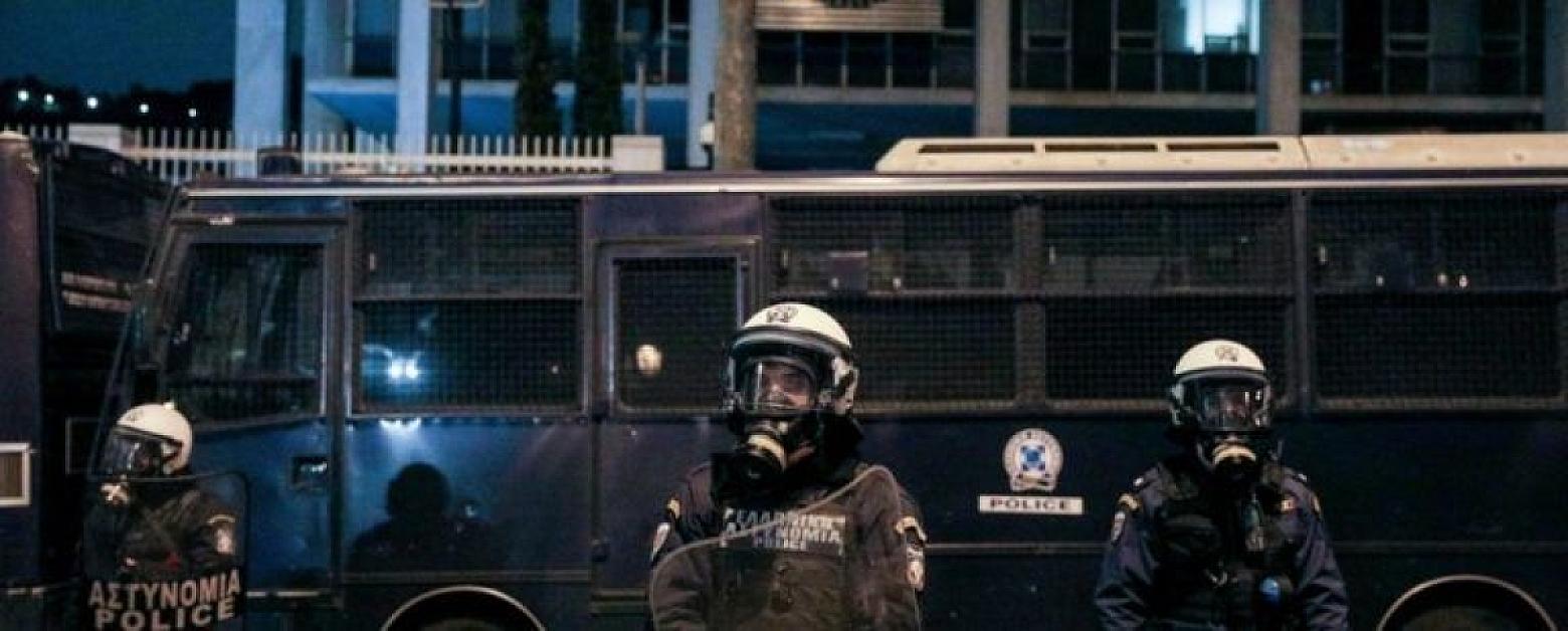 Επέμβαση των ΜΑΤ και των ΕΚΑΜ στην Πρυτανεία του ΑΠΘ (ΦΩΤΟ&ΒΙΝΤΕΟ ...