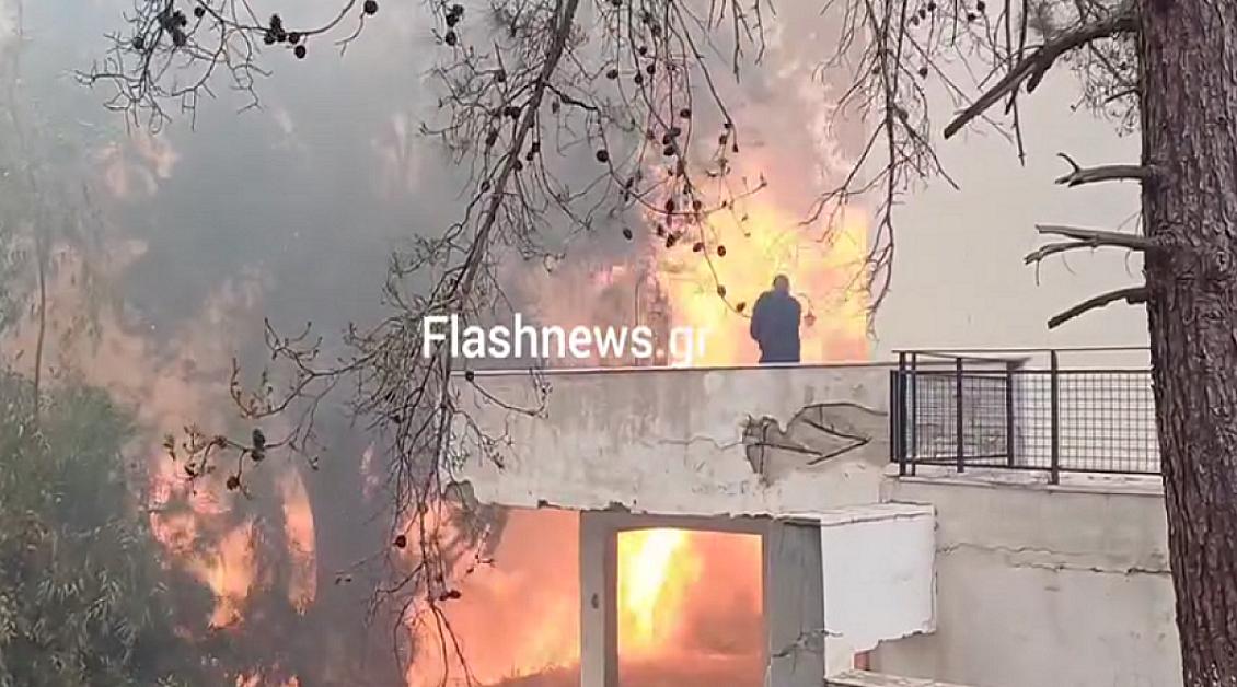 Χανιά: Μεγάλη φωτιά σε εξέλιξη - Κινδυνεύουν σπίτια (ΦΩΤΟ&ΒΙΝΤΕΟ ...