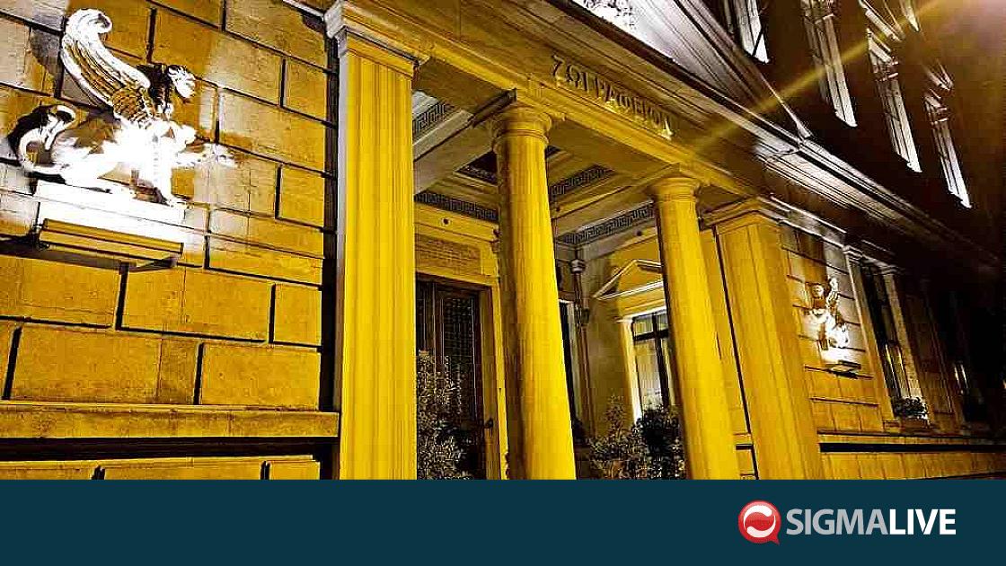 Αφιέρωμα: Η Κωνσταντινοπολίτισσα Ελένη και η σκοτεινή περίοδος του 1955-1974 - Sigmalive