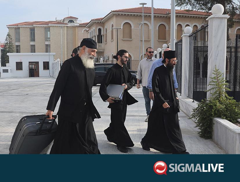 Μοναχοί: Θέλουν μάρτυρες υπεράσπισης τον Αρχιεπίσκοπο και τον Μόρφου Νεόφυτο - Sigmalive