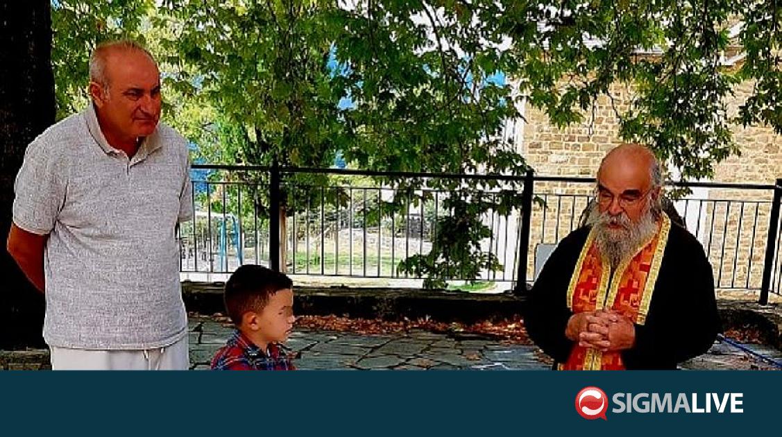 Αγιασμός με ένα παιδάκι σε σχολείο στα Άγραφα (ΦΩΤΟ&ΒΙΝΤΕΟ) - Sigmalive