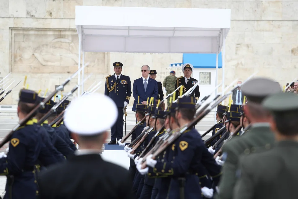 Εντυπωσιακές εικόνες από την στρατιωτική παρέλαση στην Αθήνα (ΦΩΤΟ ...